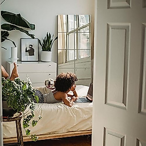 Socokici Shatterproof Full Length Wall Mirror,4Pcs Self Adhesive Acrylic 2MM Thick Mirror Tiles,12" x 12" Flexible Stick on Mirror,Non Glass Safety Mirror for Gym,Bedroom,Door,Bathroom