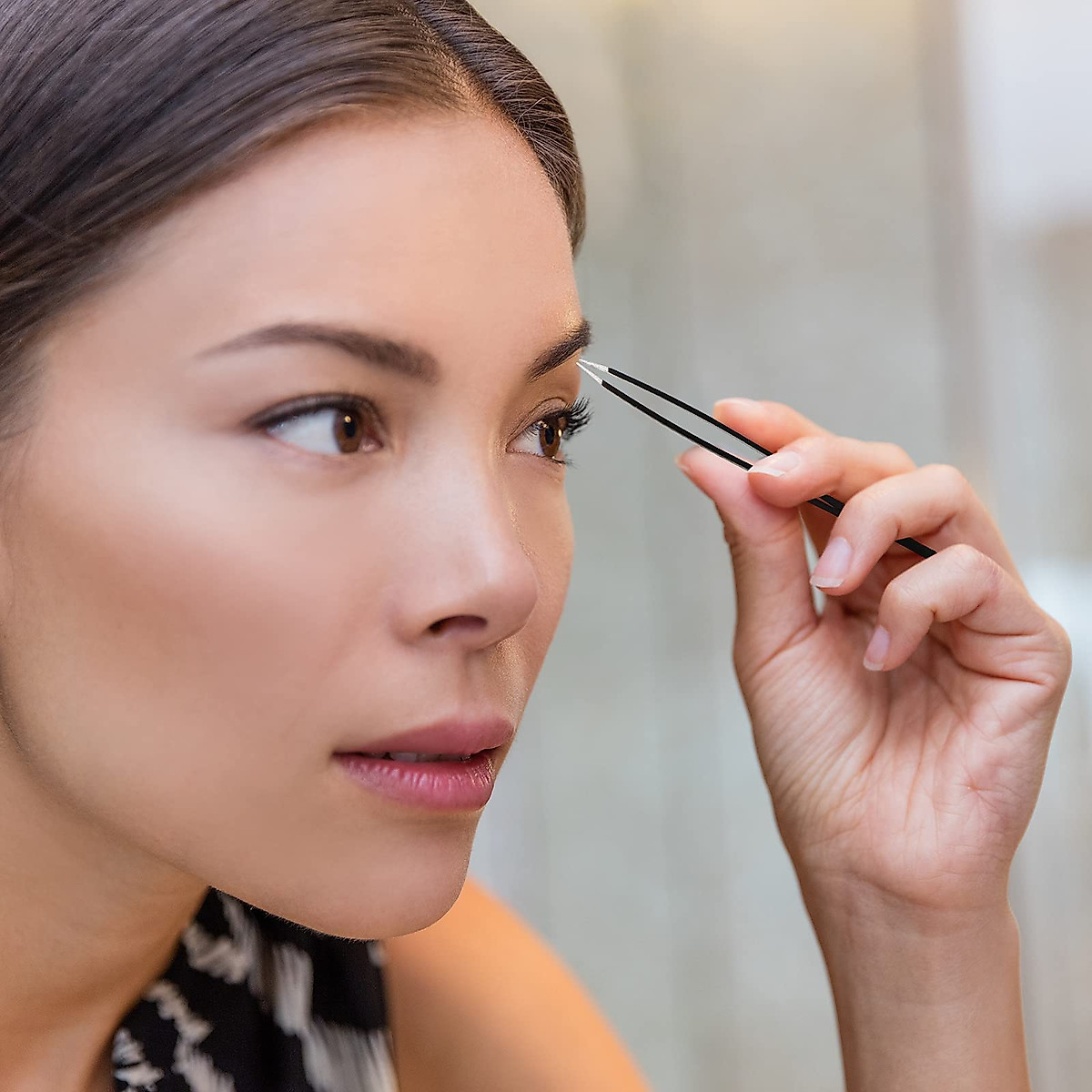 Honoson 4 Pieces Nose Hair Tweezers Nose Hair Trimming Tweezers Stainless Steel Round Head Tweezers Hair Scissors Curved Nose Hair Scissors Hair Tweezer Tools for Men Women Manicure