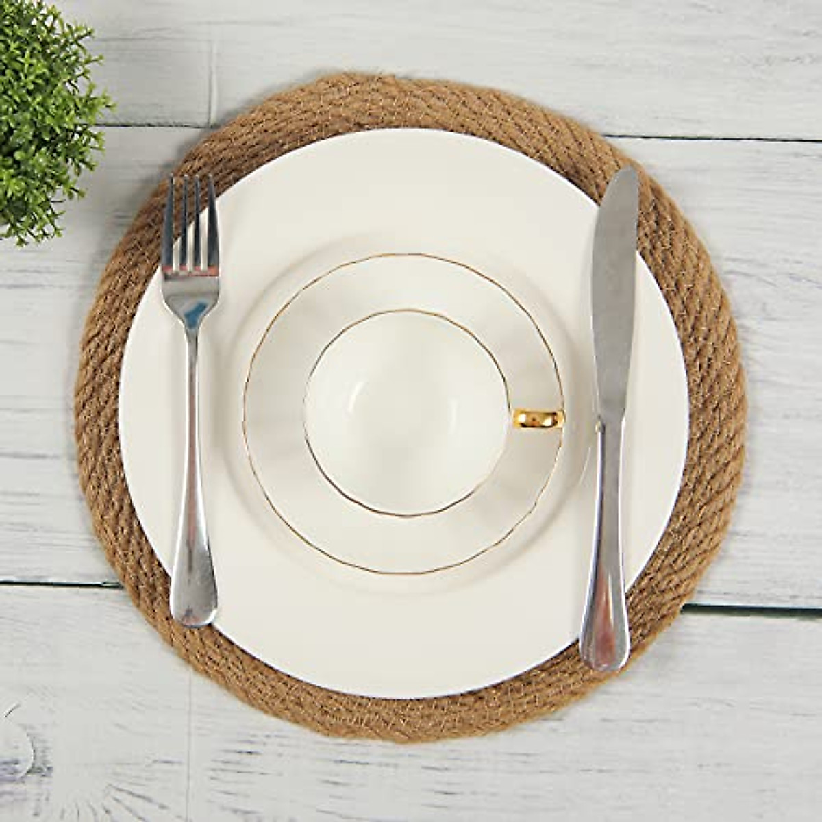 SHACOS Small Round Natural Jute Placemats 12 inch Set of 4 Heat Resistant Place Mats Trivets for Hot Plates Pots Pans Rope Braided Thick Table Mats Potholder Mats (Jute Brown, 12 Inch)