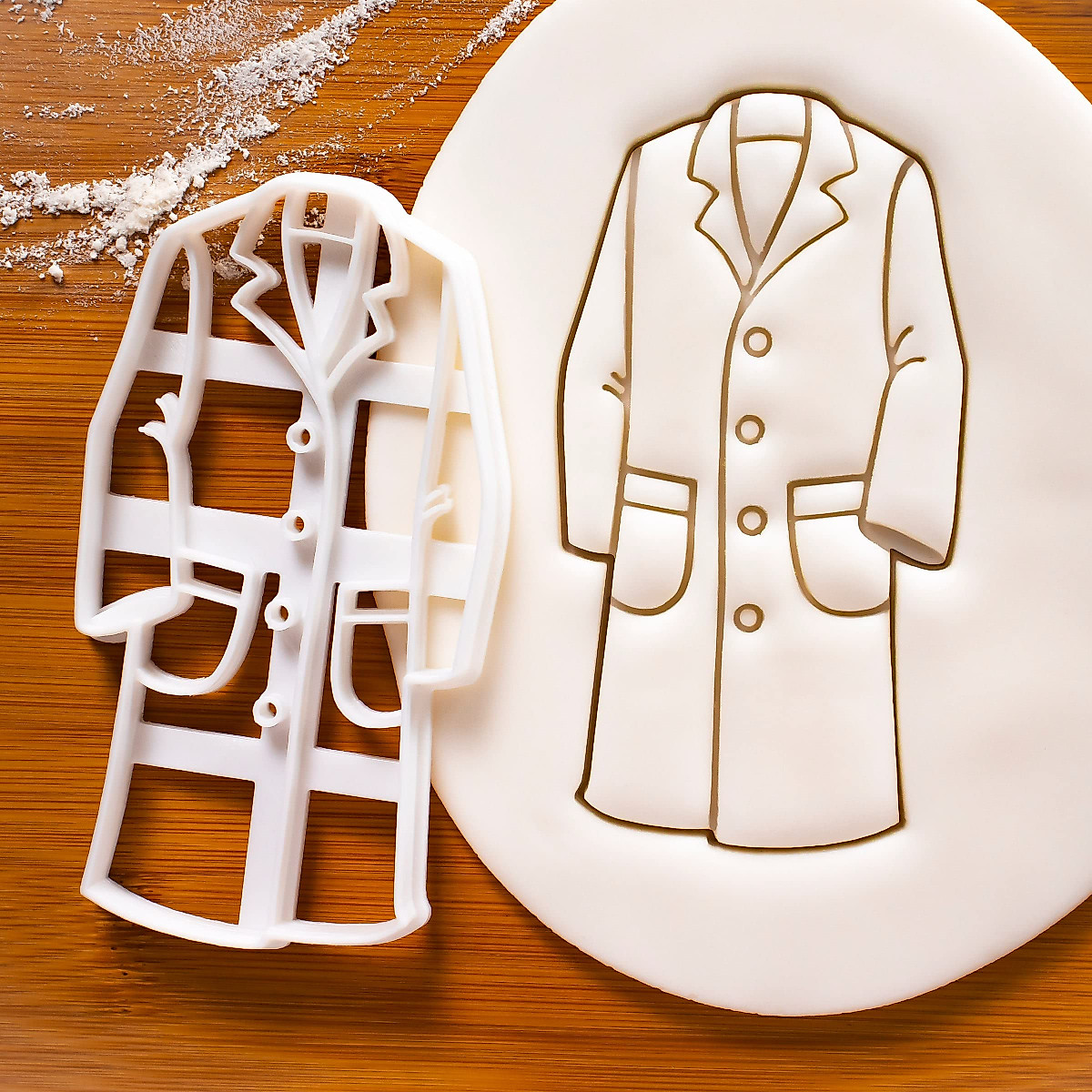 Laboratory Coat cookie cutter, 1 piece - Bakerlogy