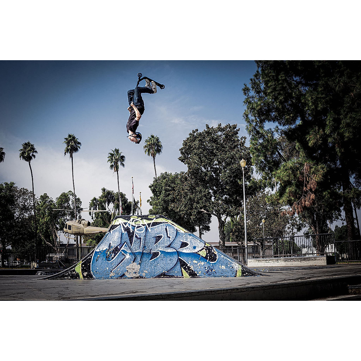 Fuzion Z250 Pro Scooters - Trick Scooter - Intermediate and Beginner Stunt Scooters for Kids 8 Years and Up, Teens and Adults – Durable, Smooth, Freestyle Kick Scooter for Boys and Girls (Gold)