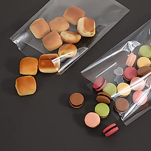 Erioctry 100 Pcs 8.7x12 inch Clear Flat Cello/Cellophane Treat Bag Digital Packaging Pouch Waterproof Gift Wrap Packing Party Favors Treat Bag For Bakery Cookies Candies