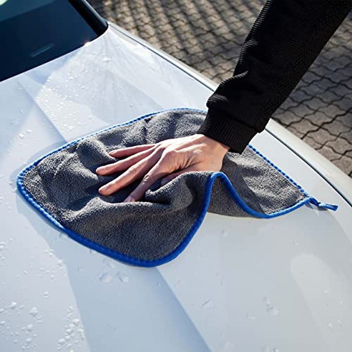 LIVAIA Microfiber Cleaning Cloth: 2 Microfiber Cleaning Cloths for Cars – Car Wash Cloths for Cleaning, Car Cleaning Products, Car Wash Kit Car Care