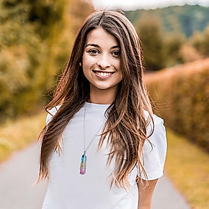 VadiForest 2pcs Chakra Tree of Life Quartz Crystal Pendant Necklace Natural Gemstone Reiki Healing Stone Necklaces Handmade Wire Wrap Raw Rock Charm Jewelry Gift for Yoga Meditation Good Energy Women