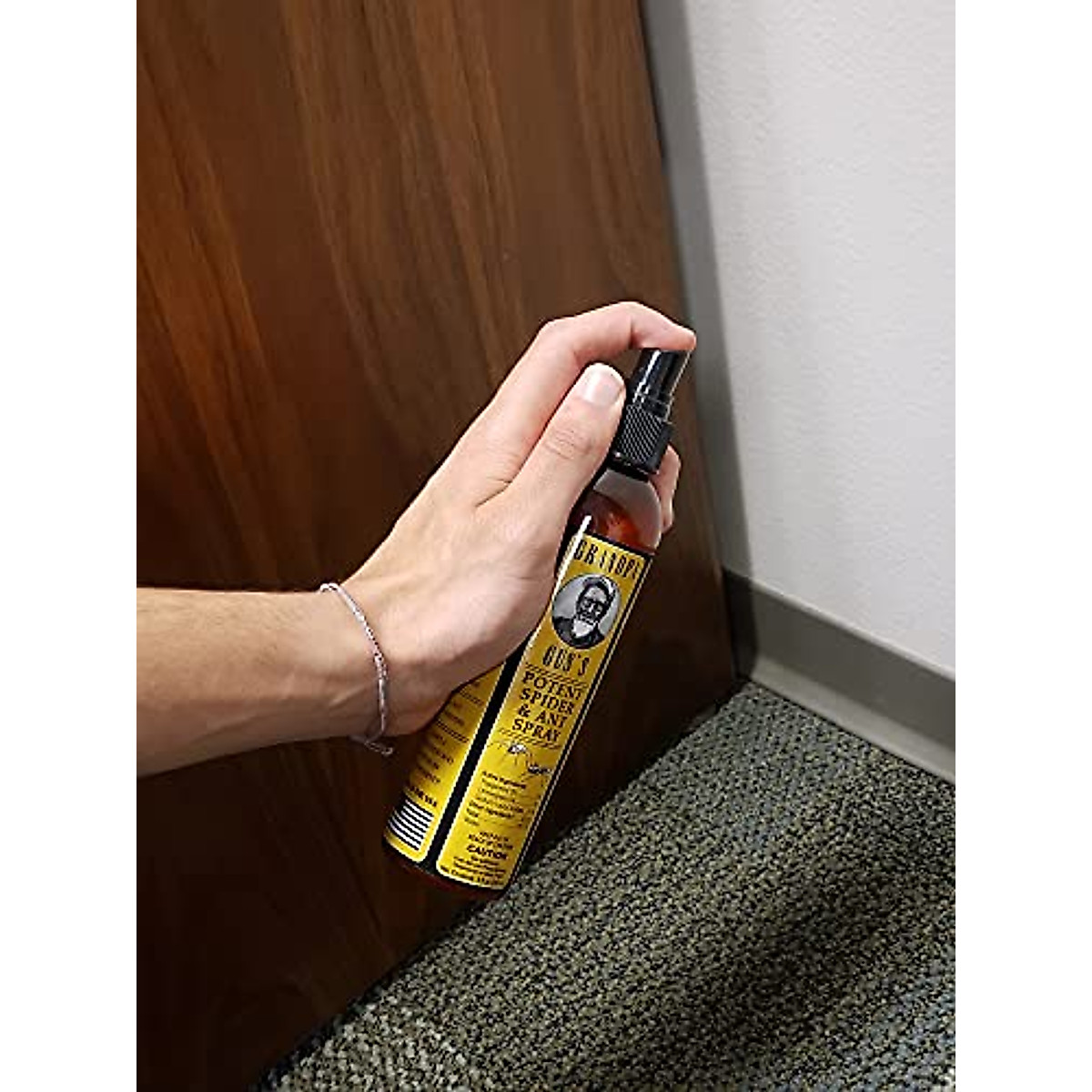 Grandpa Gus's GSS-8-BAG-1 Potent Spider & Ant Spray, All-Natural Water-Based Peppermint and Lemongrass Oil Mix, Fresh Scent, No Stains, Use In Closets, Basements/Cabin, Sheds, RV & Garages, 8oz Bottle