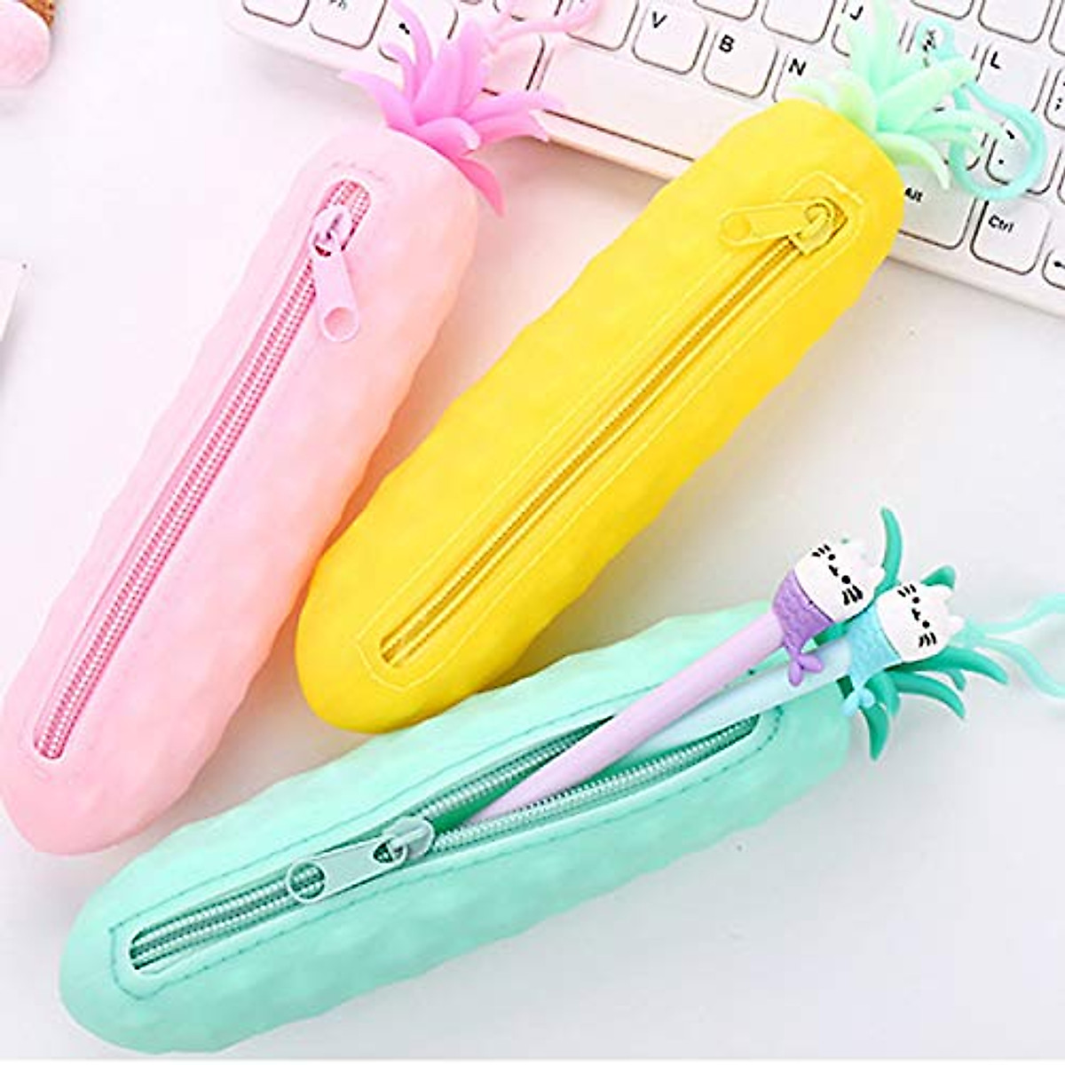 ManFull High Capacity Pen Case, Pencil Pouch, Pen Bag, Carrot Banana Fruit Silicone Pencil Case Storage Pen Bag Coin Purse Key Wallet for School Corn**