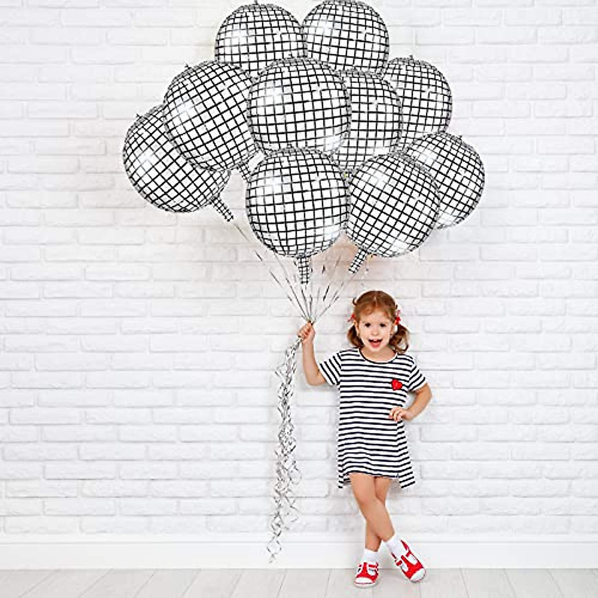 5 Pieces 22 Inches 4D Disco Ball Balloons Large Laser Foil Balloon Metallic Mirror Balloon for Disco Dance Party Birthday Party Wedding Ceremony (Basic Style)