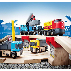 BRIO World 33210 - Rail & Road Loading Set - 32 Piece Wooden Train Set | Ideal for Kids Aged 3+ | with Special Crane Car & Flatbed Idea