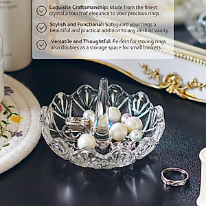 H&D HYALINE & DORA Clear Crystal Ring Holder,Glass Ring Dish for Jewelry,Ring Display Jewelry Holder for Wedding,Wavy Shape Jewelry Display Gift for Mom,Wife,Girl