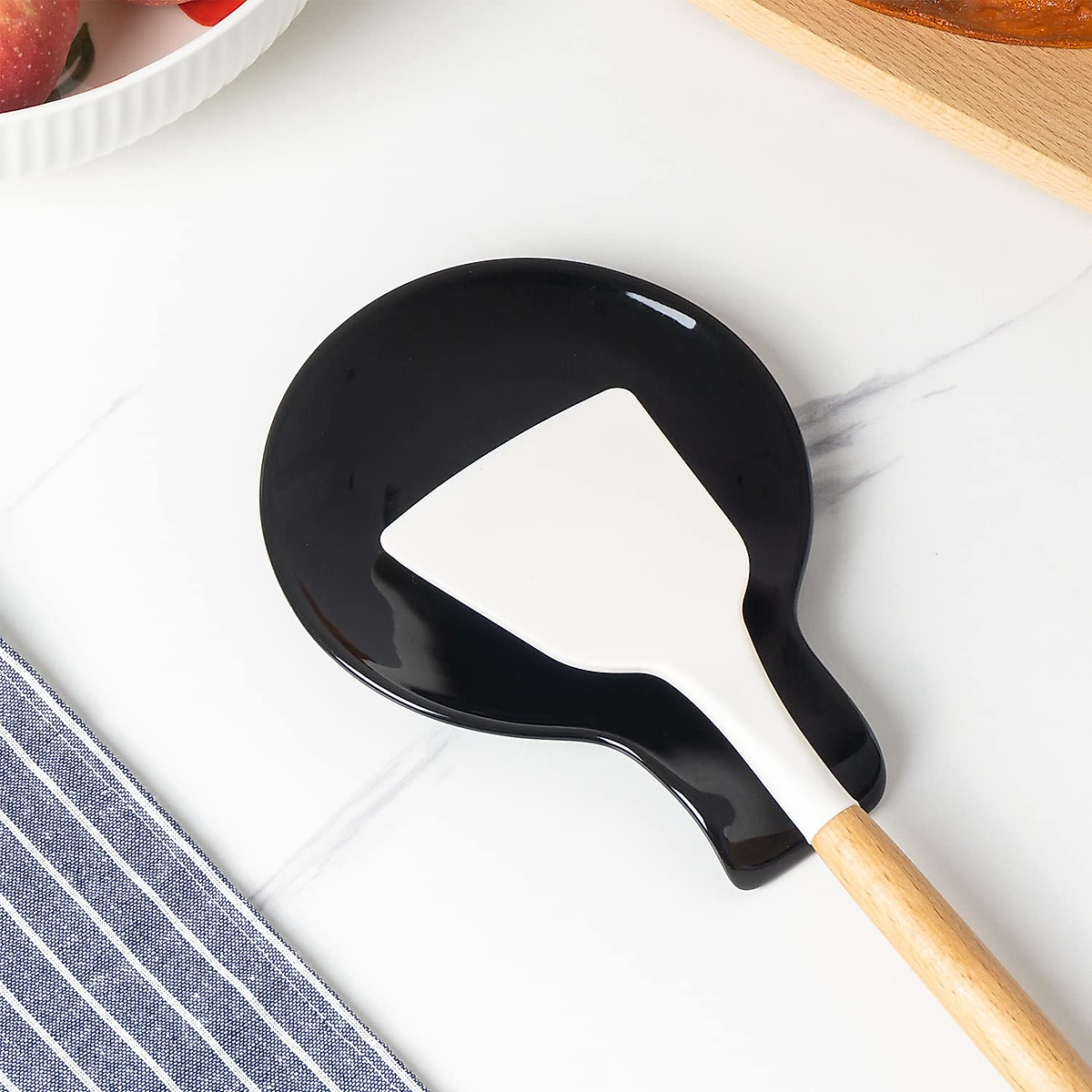 Magclay Ceramic Spoon Rest, 5.5" Ceramic Spoon Holder for Stove Top and Kitchen Counter, Black Utensil Rest, Great Cooking Gifts for Friend, Modern Kitchen Decorative, Black