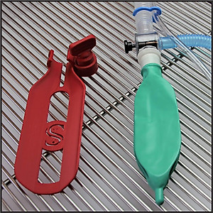 Veterinary Dental Table Mount for Non Rebreathing Circuits, Jackson Rees, SafeSigh, etc. (Royal Blue)