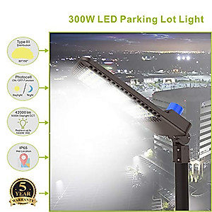 LED Parking Lot Lights 300W, Star Ever Lighting Waterproof IP65 LED Shoebox Area Light with Dusk to Dawn Photocell - 5000K 1000W Equivalent - Knuckle Slipfitter Mount - 40000 LM