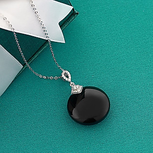Gem Stone King 925 Sterling Silver Black Onyx Gemstone Birthstone Pendant Necklace For Women with 18 Inch Silver Chain