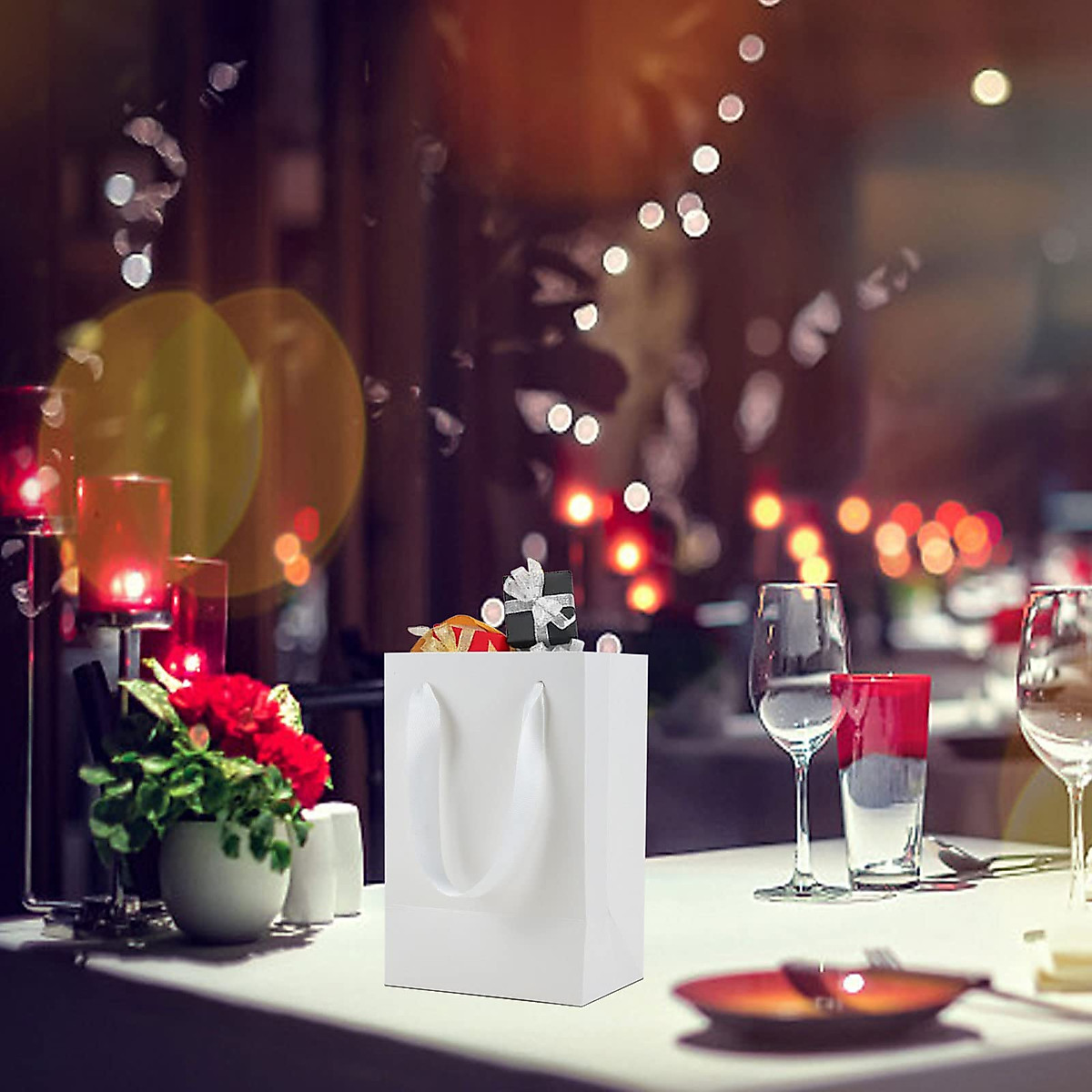 HUAPRINT White Paper Bags,White Gift Bags,Shopping Bags with Handles,30 Pack Small Gift Bags 5.25x3.75x8inch,Retail Bags,Party Favor Bags,Merchandise Business Bags,Wedding Bags