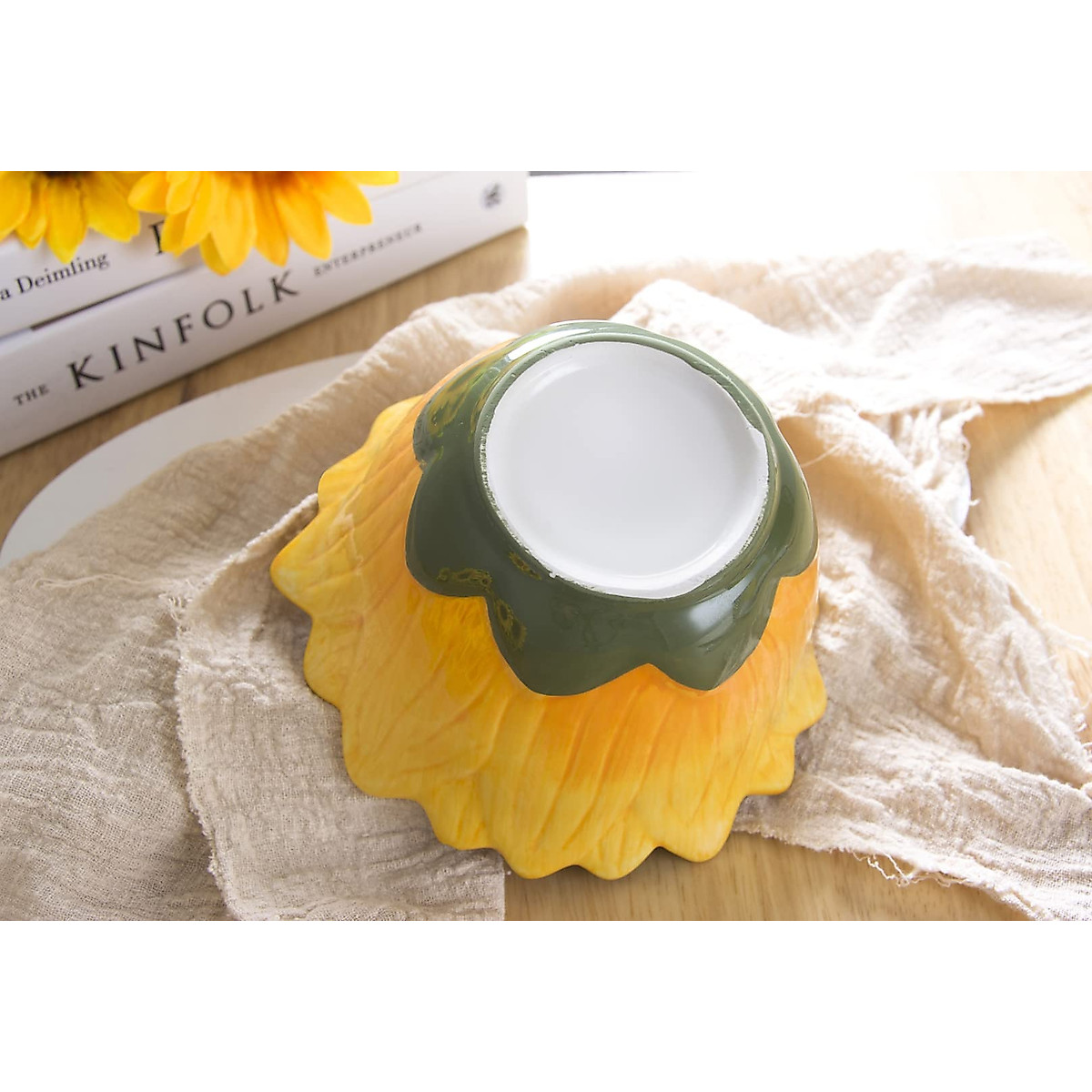 AwakingWaves Kawaii Ceramic Cereal Bowl with Designs, Suitable for Noodles,Desserts, Salad and Soup, Sunflower-Shaped Candy Snack Bowl for Kitchen, Microwave and Dishwasher Safe, Yellow Party Decor