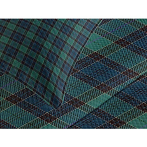 Ambesonne Tartan Bedspread, Traditional Quilt Design Scottish Folklore Elements Plaid Pattern, Decorative Quilted 3 Piece Coverlet Set with 2 Pillow Shams, King Size, Green Black