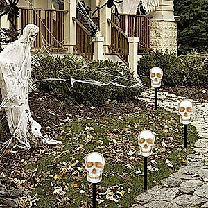 C7 Halloween Skull Pathway Stake Lights, 7 Ft Halloween Pathway String Lights with 4 C7 Bulbs, Stake, Halloween Decorations Driveway Markers Lights for Outdoor Holiday Garden Walkway Party Lighting