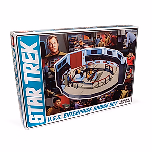 AMT Star Trek U.S.S. Enterprise Bridge 1:32 Scale Model Kit