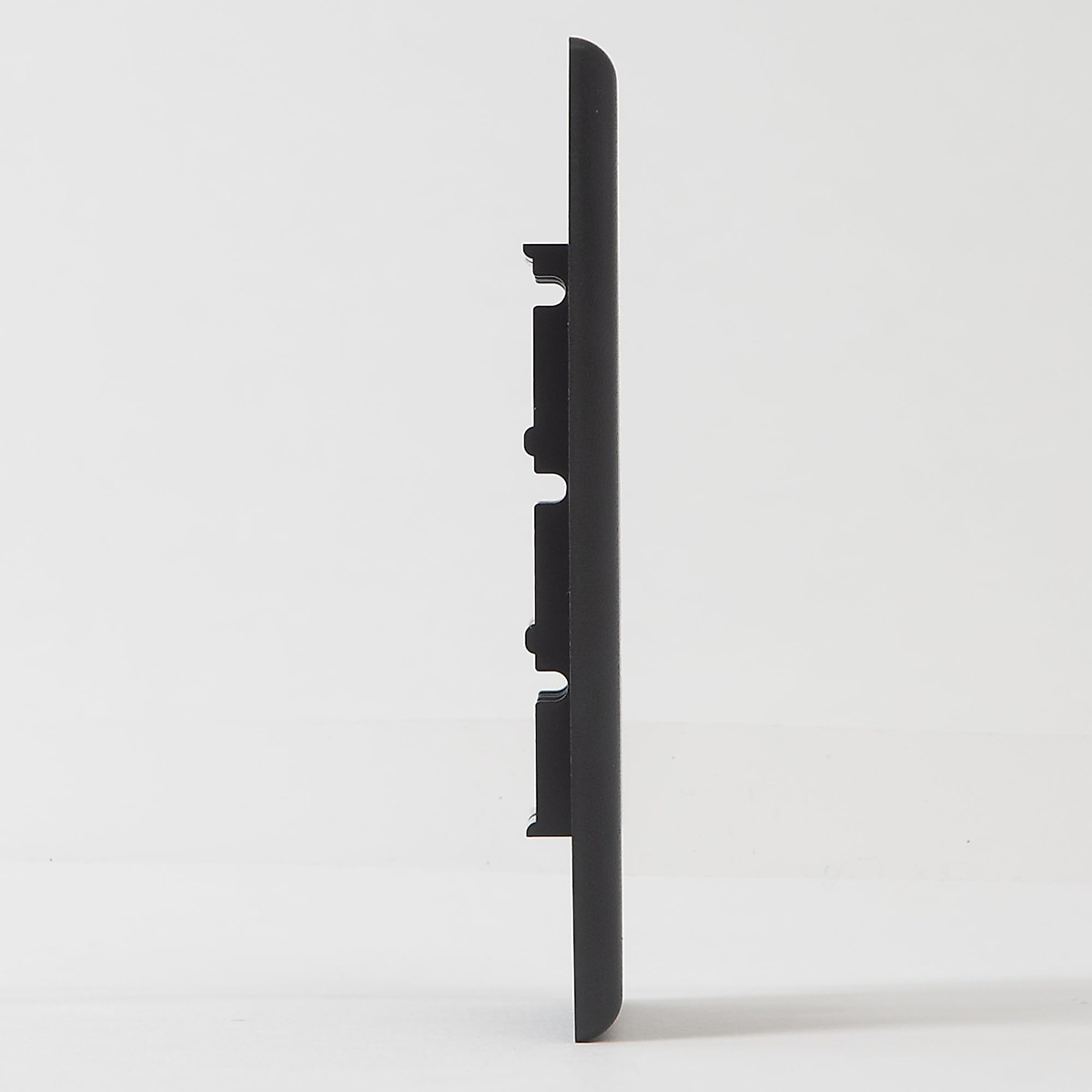 ICC 6-Port Faceplate for Keystone Connectors, Single Gang Outlet Box, Wall Plate for Networking and Home Installations, Durable and Easy to Install, Black, Single