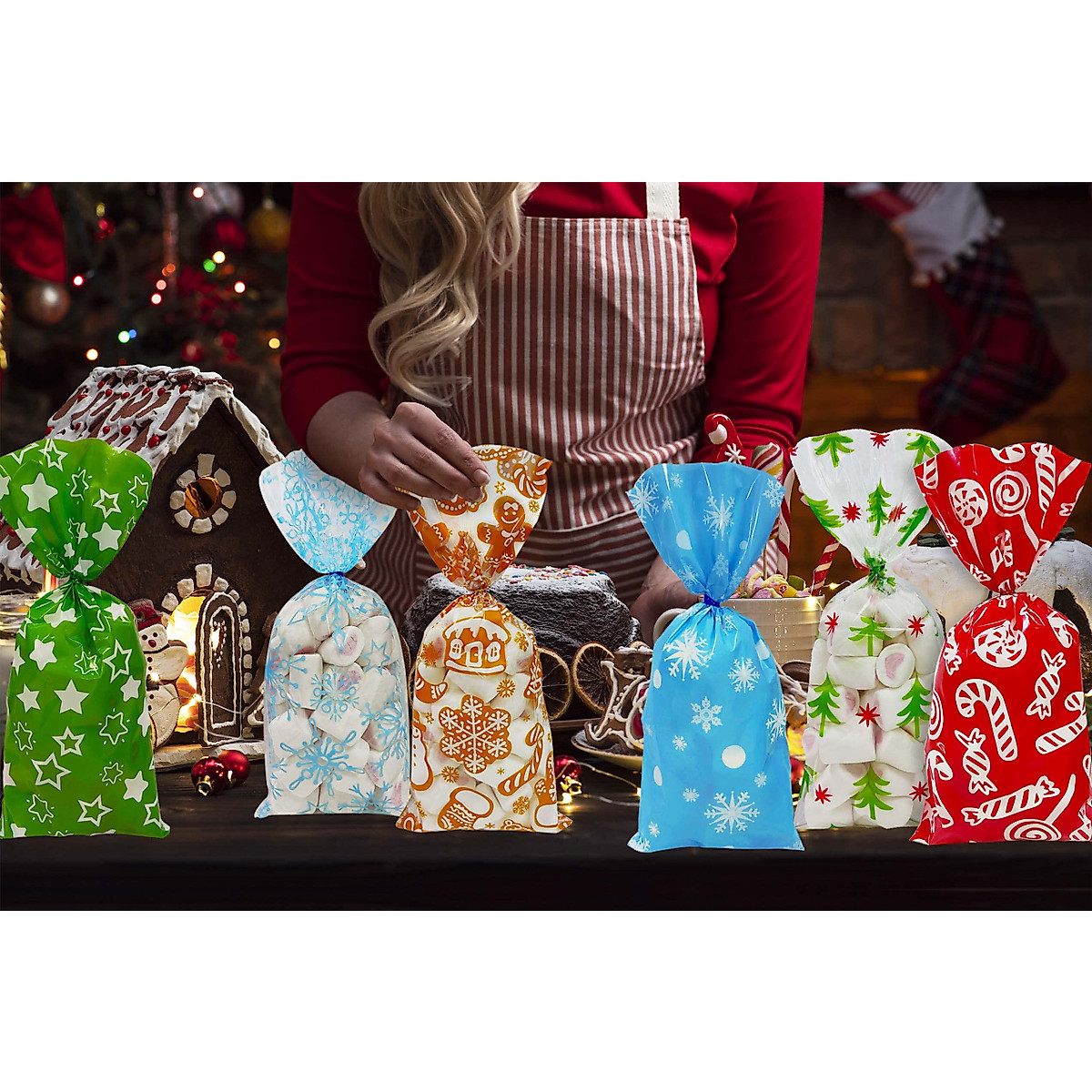 MISS FANTASY 160 Pack Christmas Cellophane Goody Bags with Twist Ties for Holiday Favors Treats Kids Xmas Treat 10.8'' x 4.9'' Small Bulk Plastic Treats Bag Christmas Cellophane Treat Bags