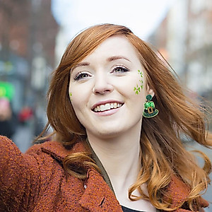 St. Patrick's Day Earrings for Women，Beaded Green Glitter Irish Handmade Hat Dangling Earrings for Women St. Patrick's Day Irish Holiday Jewelry Gift