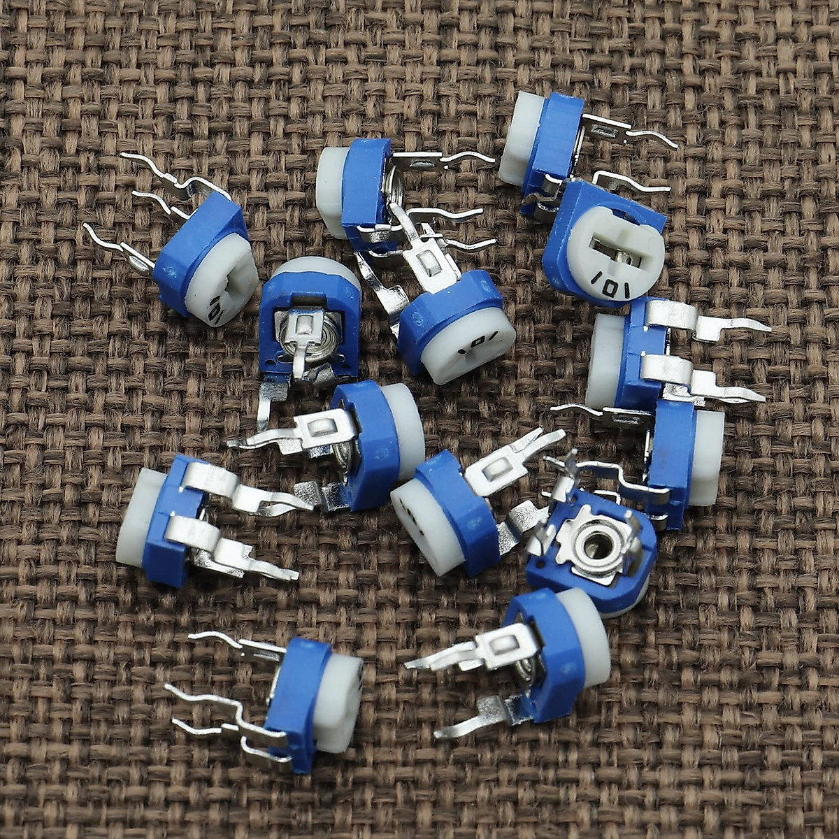 300Pcs 15 Value 100 ohm- 2M ohm Trimpot Variable Resistor 6mm Potentiometer Assortment Kit