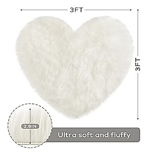 Ashler Heart Shaped Area Rug 3 x 3 Feet, Faux Sheepskin Fur Rug Fluffy Shaggy Rug, White Soft Plush Decorative Machine Washable Carpets for Bedroom Living Room and Sofa
