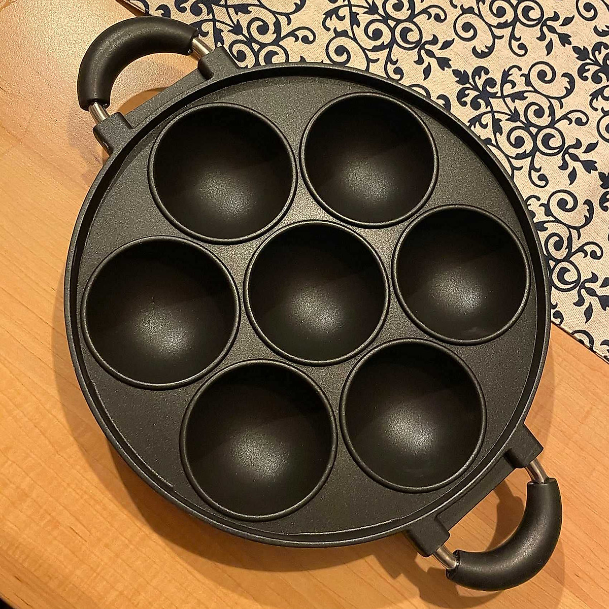 TAMOSH 7 Hole Cooking Cake Pan Cast Iron Omelette Pan Non-Stick Cooking Pot Breakfast Egg Cooker Cake Mold Kitchen Cookware