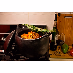 Macondo Ancient Pot - Rounded Soup Pot (4 Quarts)