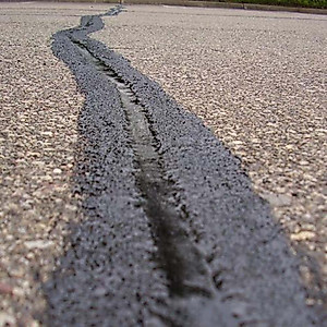 Pavemade Premium Easy-Melt High Performance Asphalt Crack Filler / Sealer 20lb Compatible with Oil Jacketed Kettles and Direct Fire Filling Machines, EMCFS20