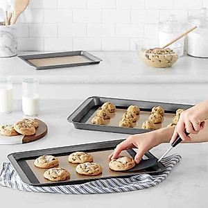 2 Pack Silicone Fibreglass Reusable Baking Mats for Oven,Cookie Tray, Pizza Mat, Heat Resistant,15.7 * 11.8 inch (Black, 0.7)