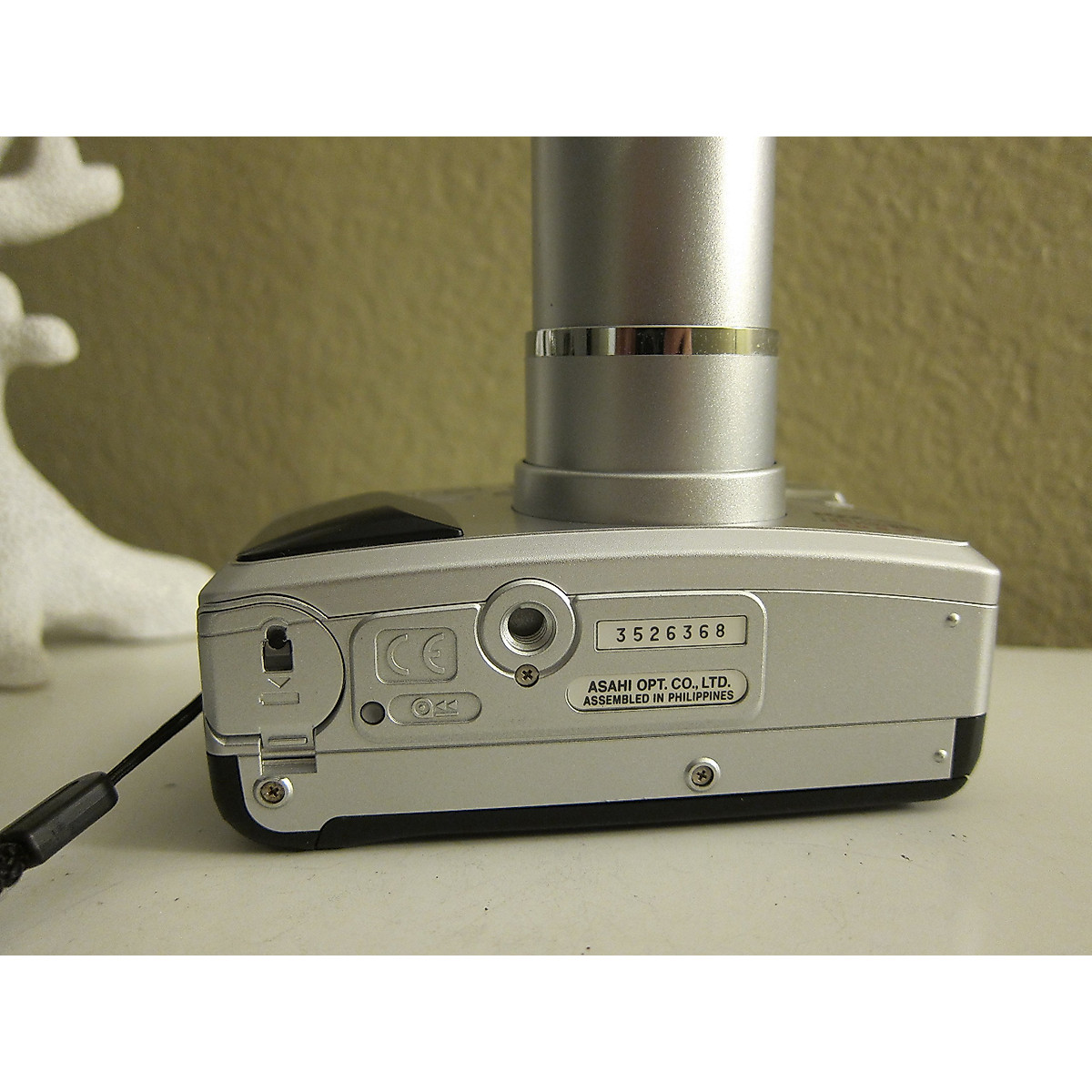 Pentax IQ Zoom 145 M Super Quartz Date 35mm Camera (wood grip)