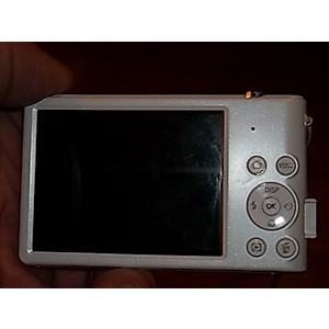 Samsung ST72 16.2 Mega Pixel Digital Camera with 3-Inch LCD Display (white)