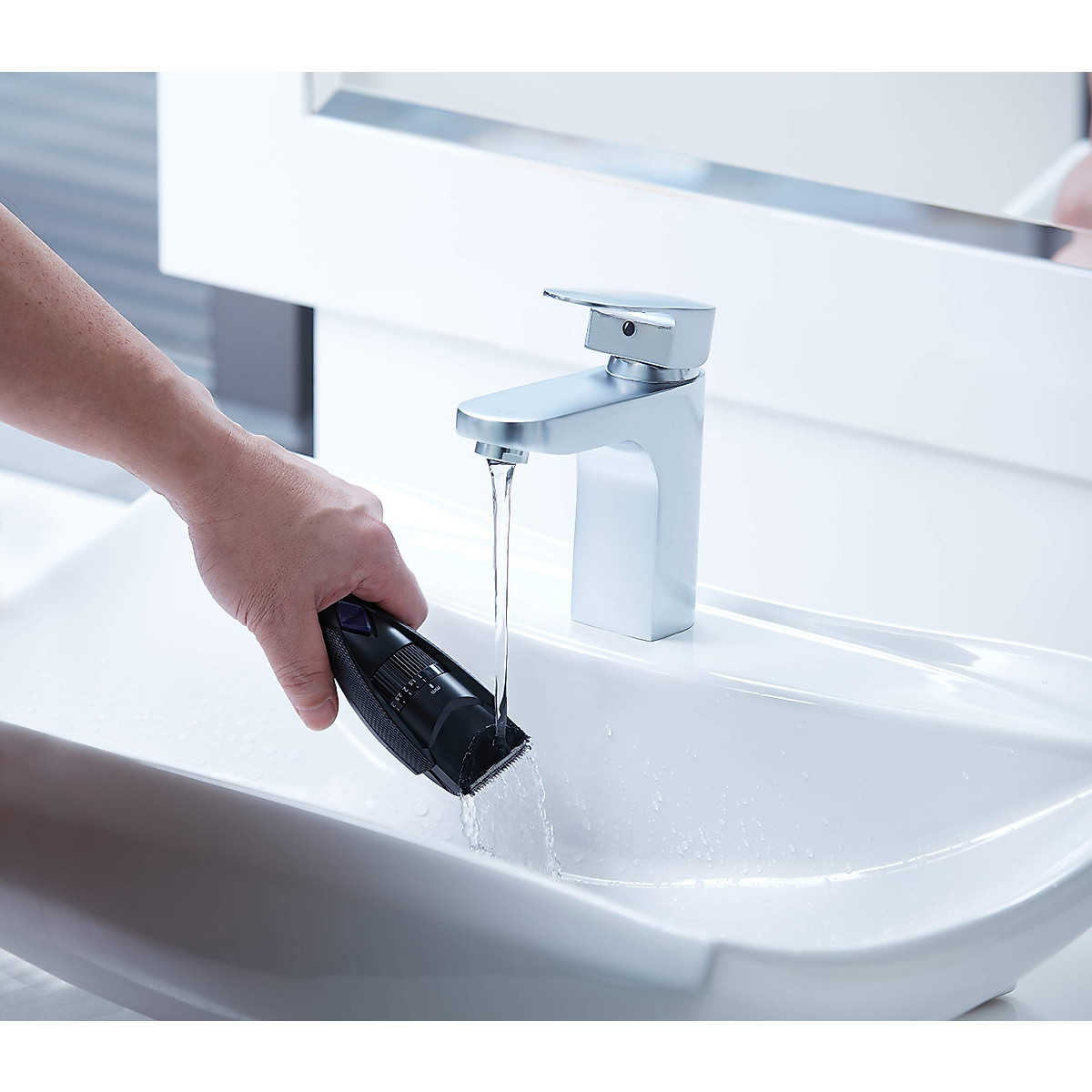 Panasonic ER-GB37 Wet & Dry Electric Beard Trimmer for Men with 20 Cutting Lengths, Standard UK 3pin Plug