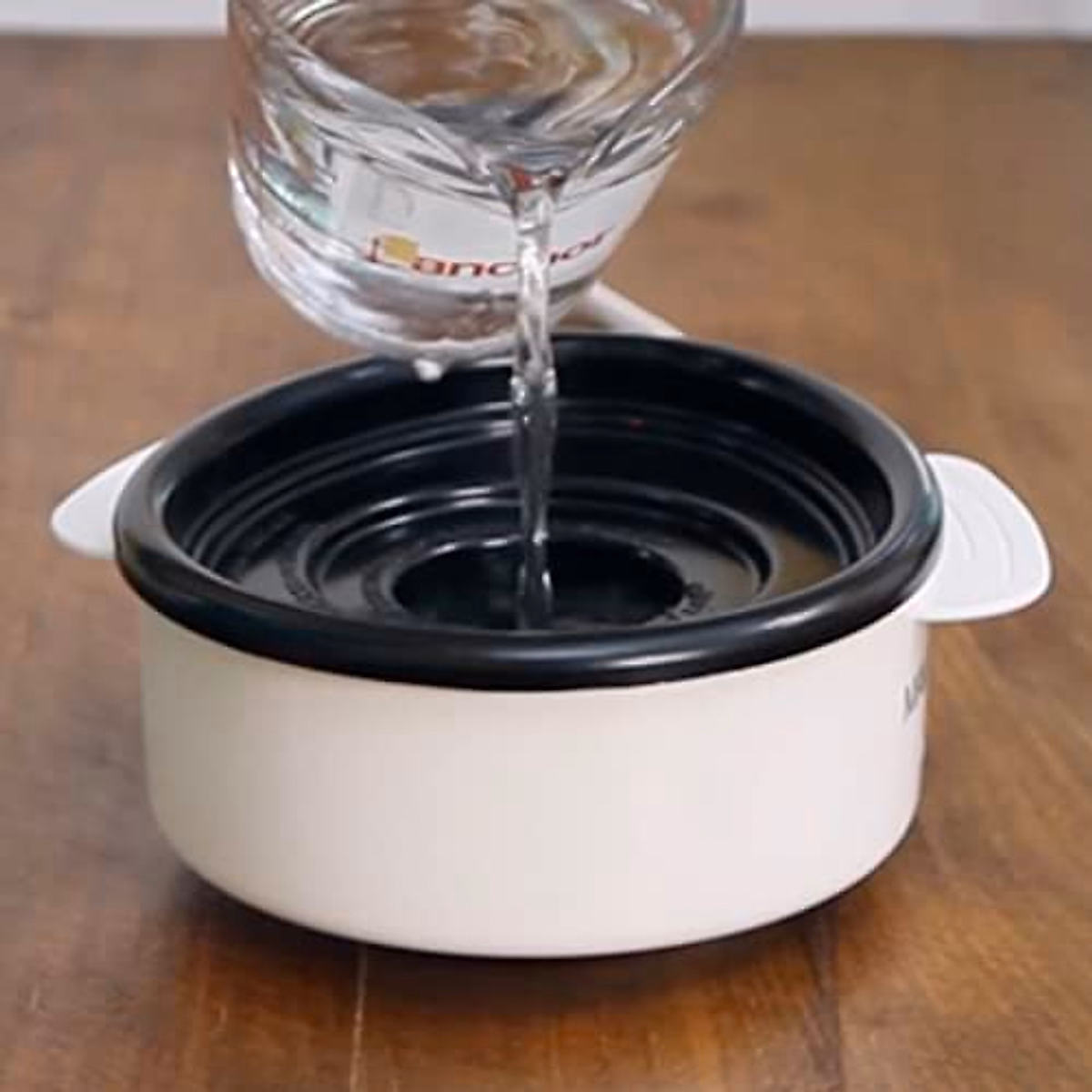 Maverick SEC-2 HENRIETTA HEN EGG COOKER | 7 Egg Capacity Electric Egg Maker for Hard, Soft & Poached Eggs