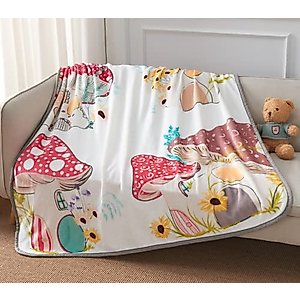 Red Mushroom Blanket, Mushroom Throw Blanket Women Men Kids Cozy Super Soft Flannel Double Layer Plush Bed Blanket ，All Season Blanket Gifts，50x60inch…