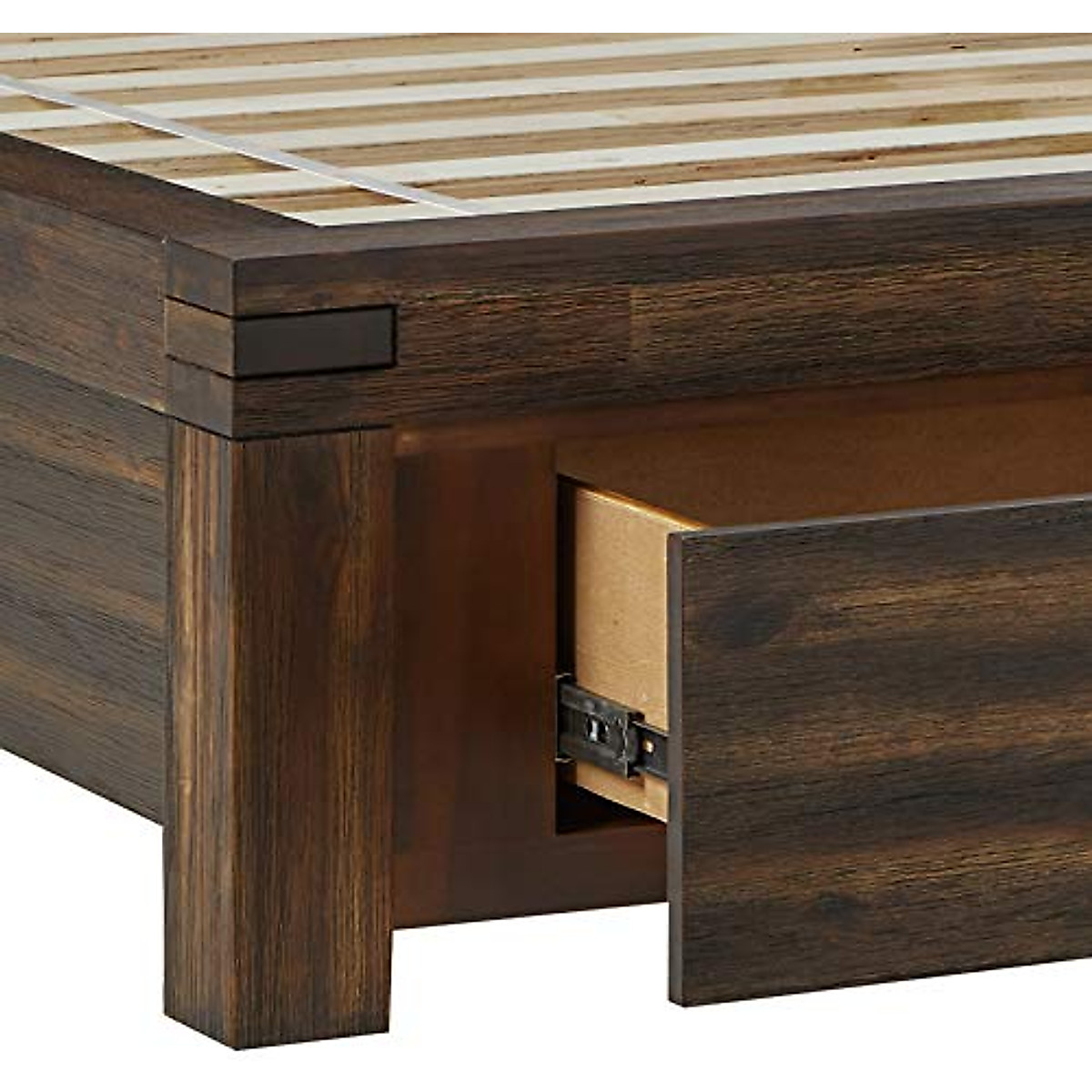 Modus Furniture Solid-Wood Bed, Queen, Meadow - Brick Brown