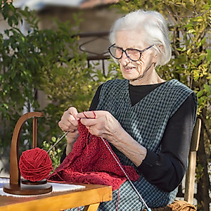 COHEALI Yarn Holder for Knitting and Crocheting: Wooden Yarn Spinner, Crochet Yarn Holder Spinner Dispenser for Knitting Lovers, Crocheters, Knitters