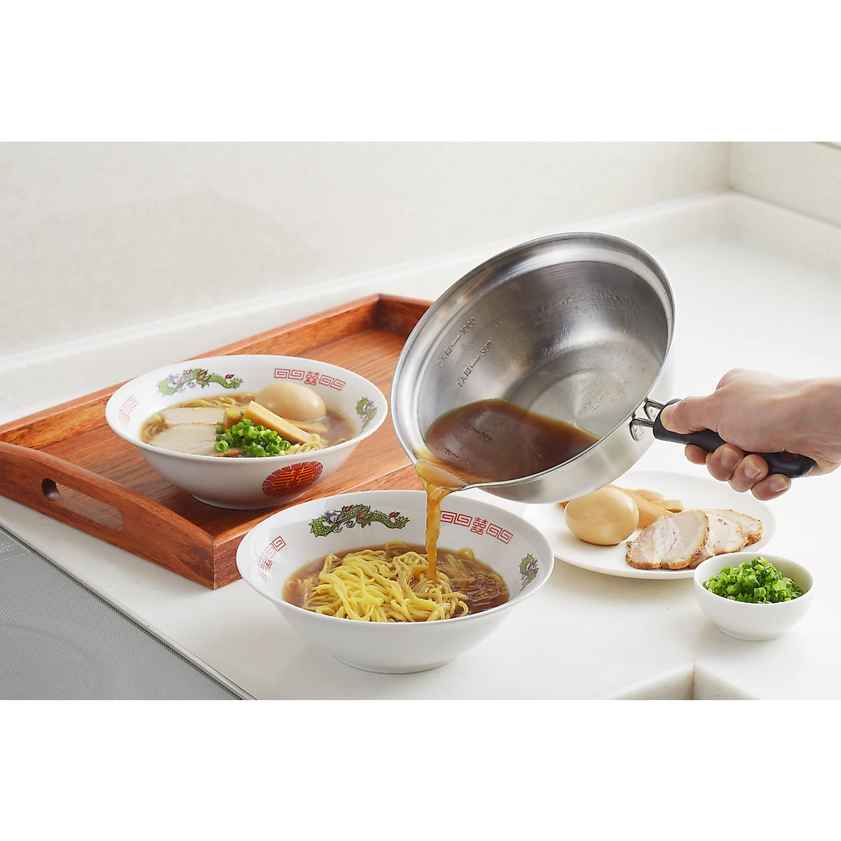 Yoshikawa 1216029 Single-Handed Pot, Gas Flame and Induction Compatible, 7.1 inches (18 cm), Donburi Ramen, Stainless Steel, Made in Japan, Pot, Deep Spout Included, For One Person