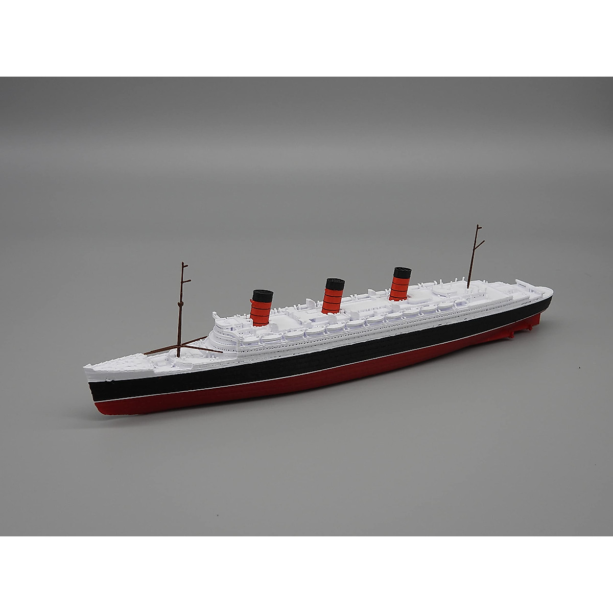 RMS Queen Mary Model 1 Foot in Length (Model)