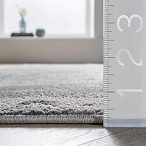 nuLOOM Cyn Abstract Area Rug, 6' 7" x 9' Oval, Silver