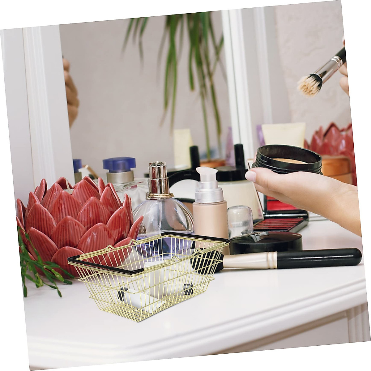 Cabilock 3pcs Shopping Basket Makeup Organizer for Drawer Wire Drawer Shopping Storage Basket Coin Pouch Vegetable Metal Basket Storage Stackable Wire Baskets Girl Heart Ornaments Alloy