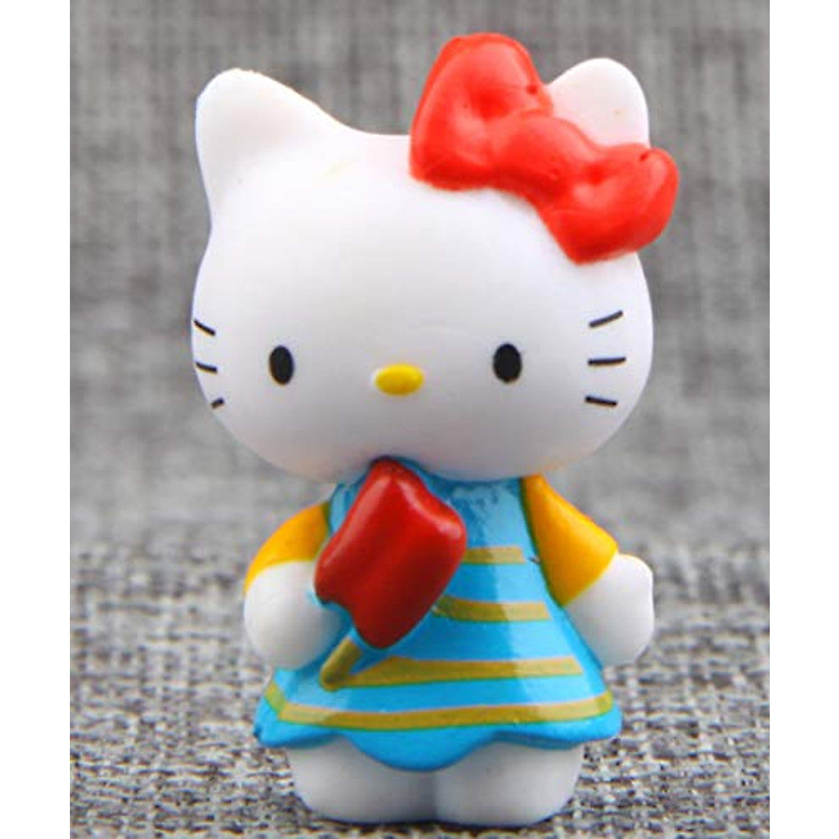 HYSTYLE 8 pcs Cute Animal Cat Characters Toys Kitty Figures Toy Set Mini Figure Collection Playset, Cake Topper, Plant, Automobile Decoration