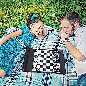 Travel Traditional Chessboard, PU Leather Roll-Up Chess Game Set Portable International Chess Game with Chess Storage Bag for Tournament Club