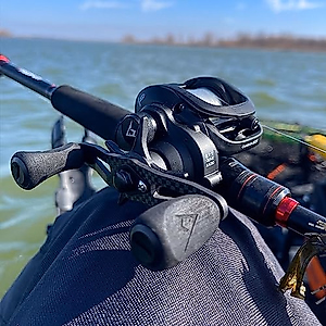 Piscifun Carbon XCS Baitcaster Reel, 5.5 oz Baitcasting Fishing Reel, 8.1:1 Gear Ratio & Dual Brake System Carbon Frame Smooth Casting Reel, Carbon Black Right Handed