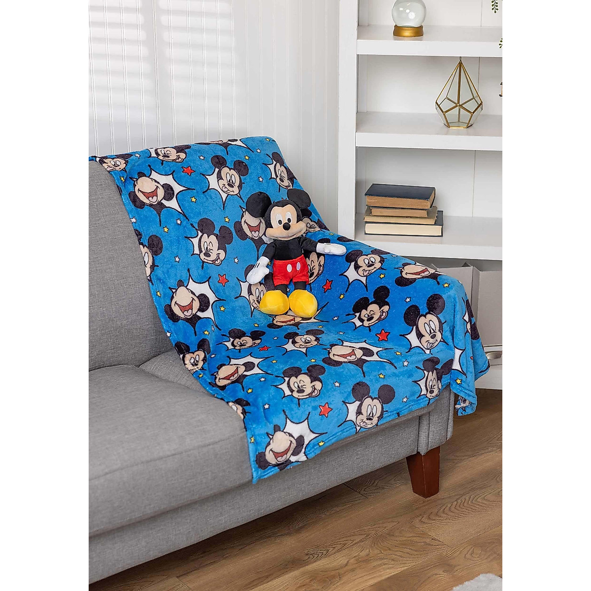 Northwest Mickey Mouse Comic Pop Character Hugger Pillow & Silk Touch Throw Blanket Set, 40" x 50"