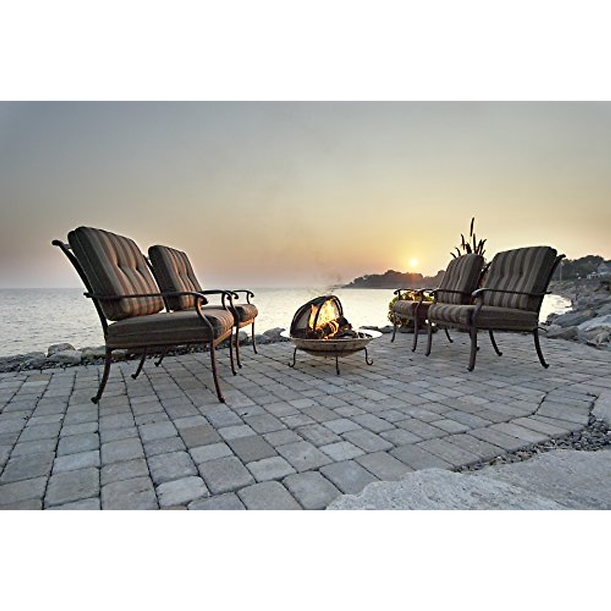 Good Directions 775 30" Large Lifter Spark Screen, 30 Inch