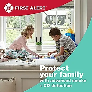 First Alert SCO501CN-3ST Wireless Interconnected Combination Smoke and Carbon Monoxide Alarm with Voice Location, Battery Operated