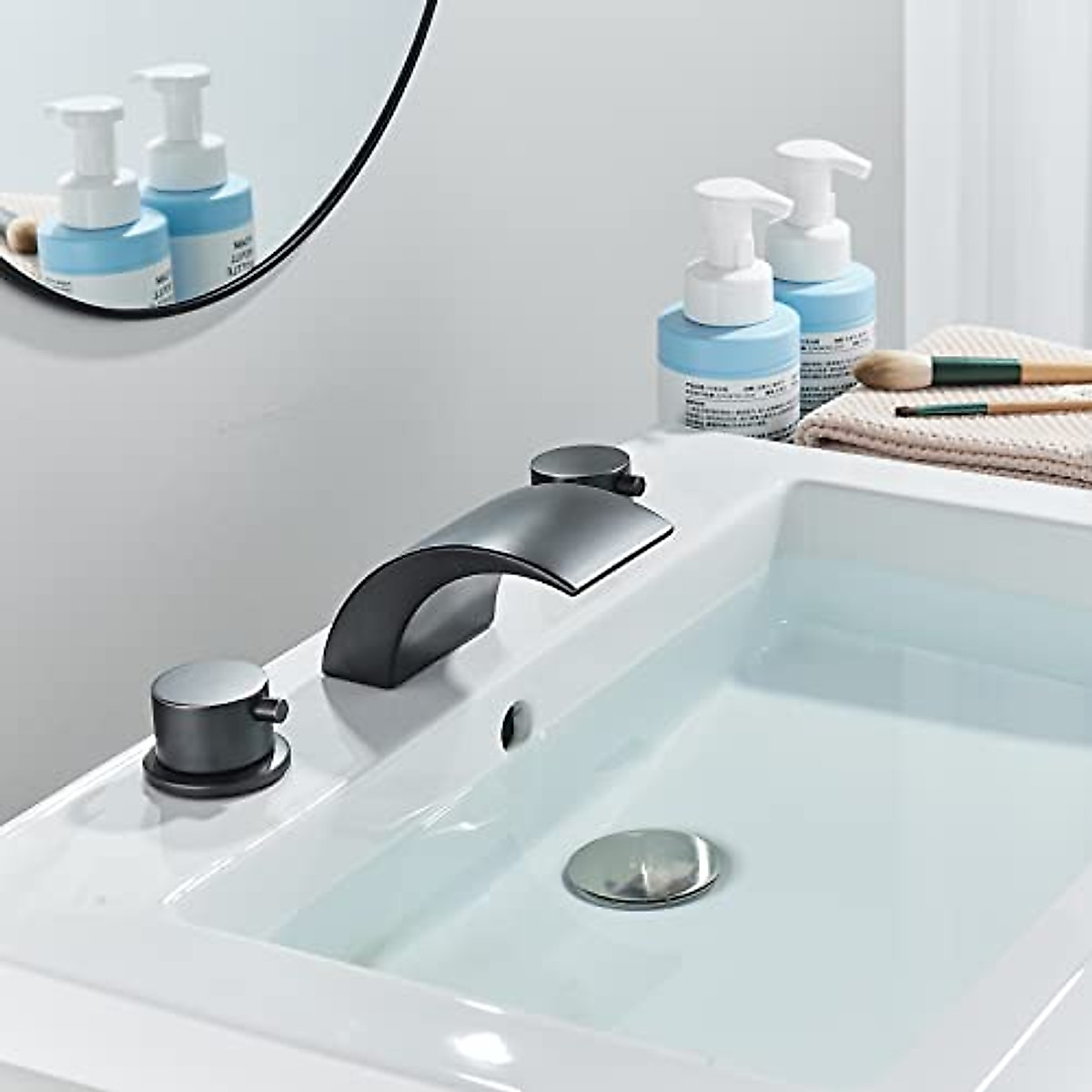 Oulantron ORB Waterfall Bathroom Faucet Widespread for Sink, Bathroom Basin Sink Faucet LED with Changing, 3 Holes 2 Handle Basin Mixer Tap Solid Brass Vanity Bathroom Sink Faucet