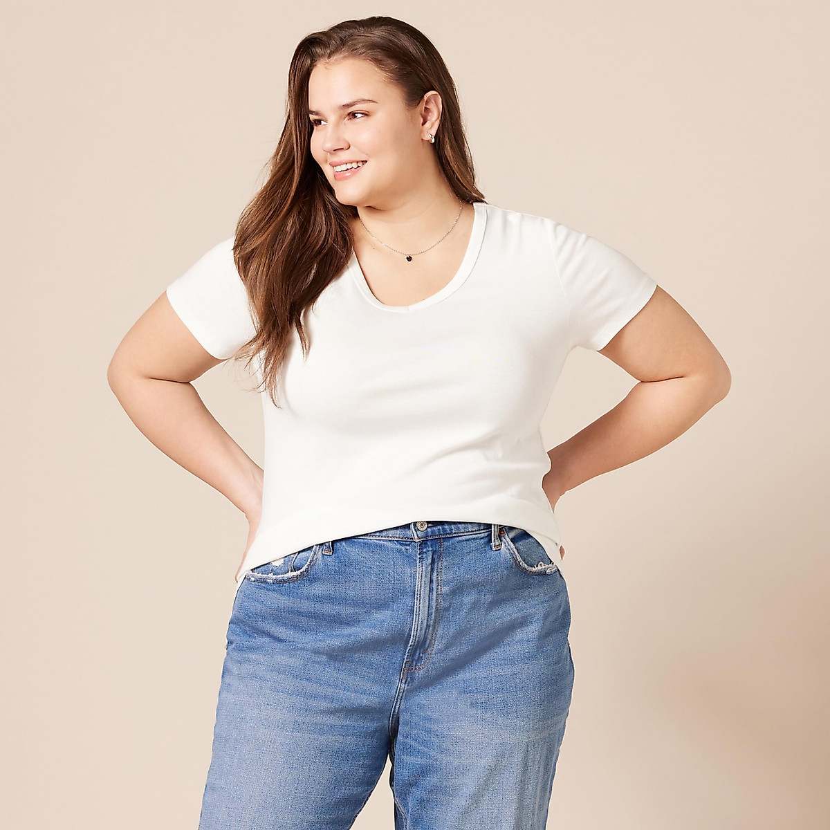 Amazon Essentials Women's Slim-Fit Short-Sleeve V-Neck T-Shirt, Pack of 2, White, Large